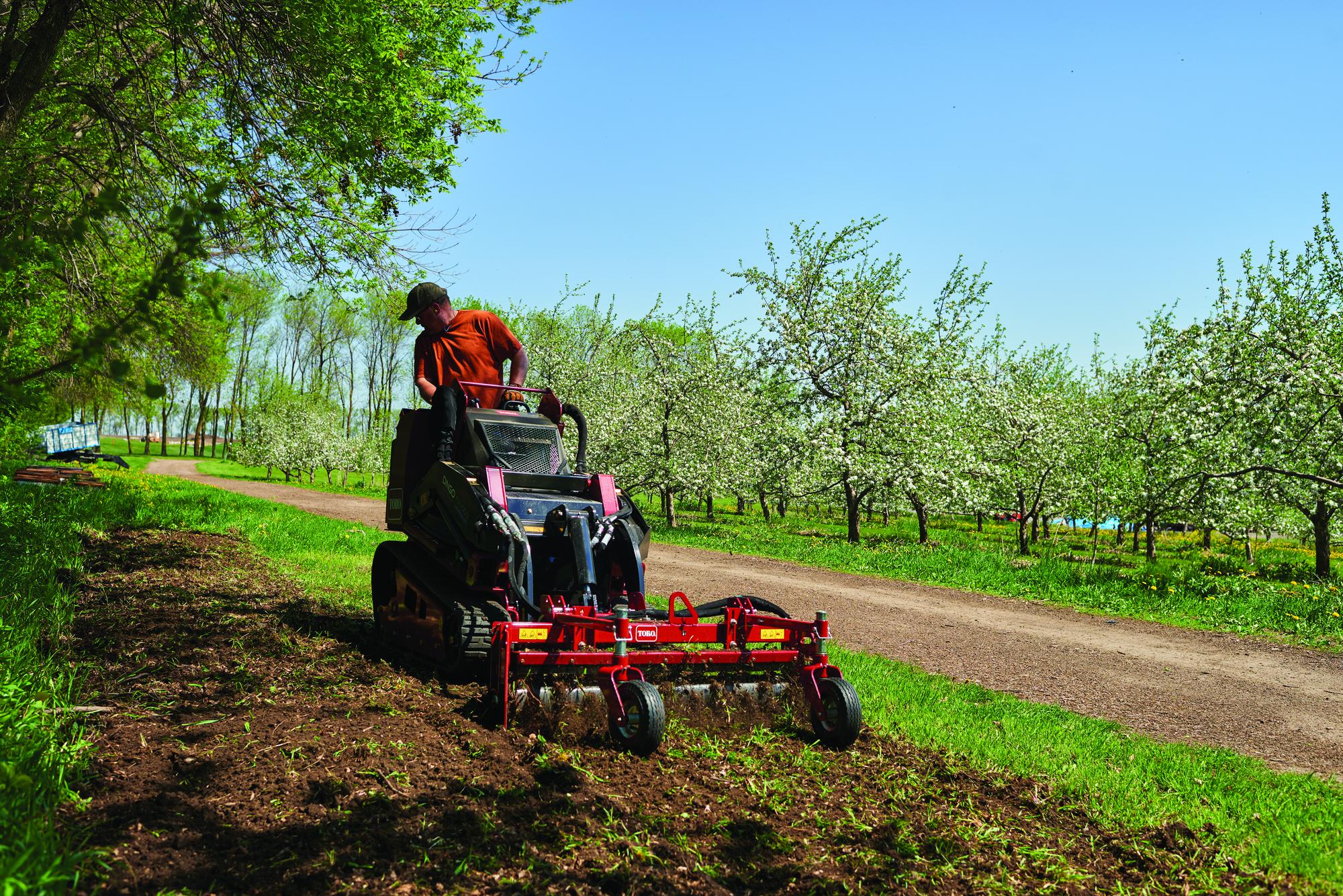 toro-power-box-rake-attachment – E and S Equipment